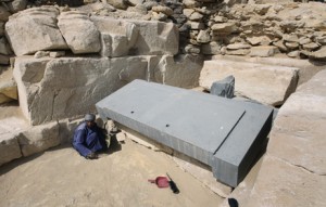 Large Stone Boxes In Ancient Egypt: Not Made As Tombs - Hidden Inca Tours