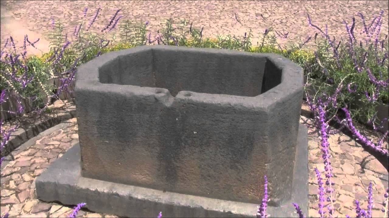 Inca? Strange Large Stone Box In Cuzco - Hidden Inca Tours