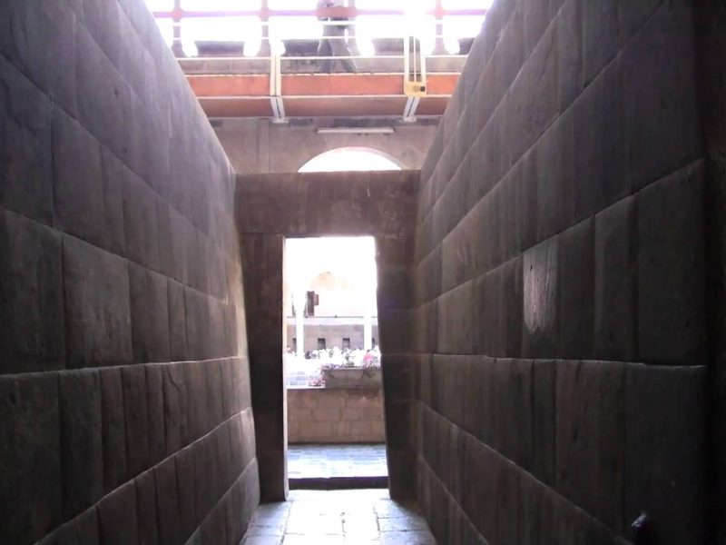 Machu Pic'chu's Enigmatic "Temple Of The Moon" - Hidden Inca Tours