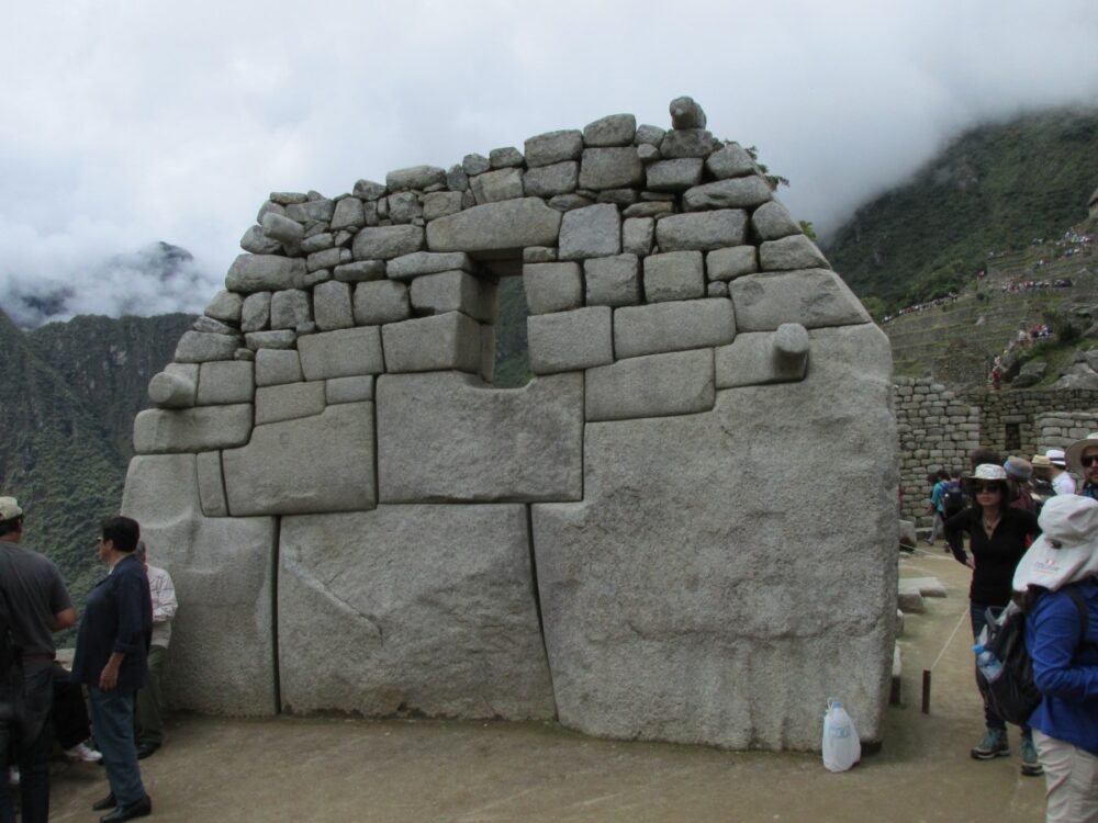 Evidence Of Massive Ancient Cataclysm At Megalithic Sites In Peru ...