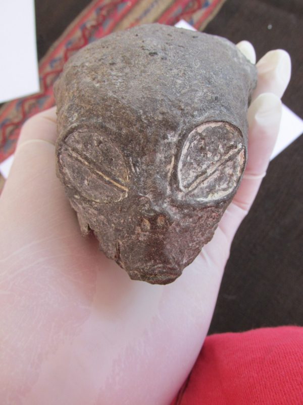 More Photos Of The Interesting Artifact From Peruvian Desert That ...