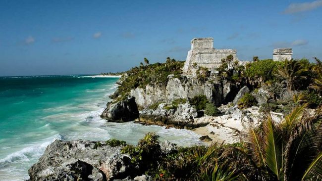 Exploring The Mayan Ruins Of Tulum On The Gulf Coast Of Mexico - Hidden ...