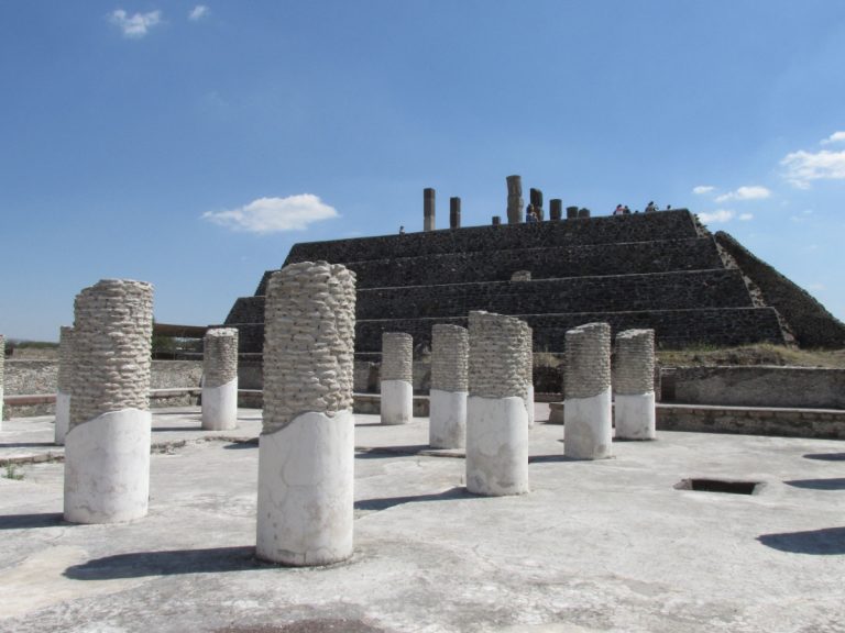 The Enigmatic "Atlantean" Stone Warriors Of Tula In Mexico - Hidden ...