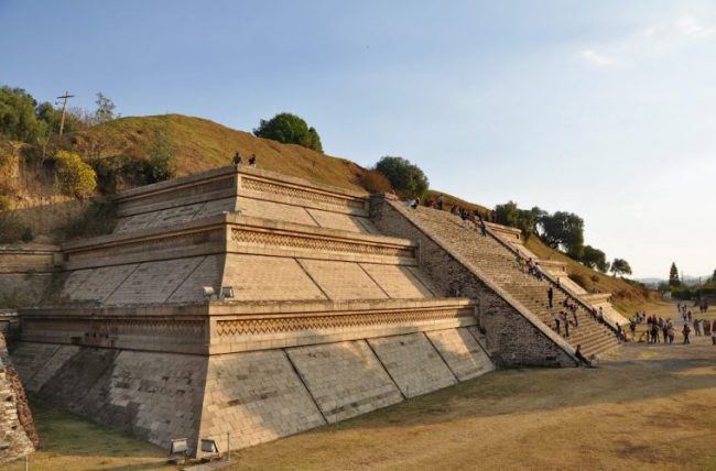 Cholula Mexico: The Largest Pyramidal Structure In The World With Miles ...